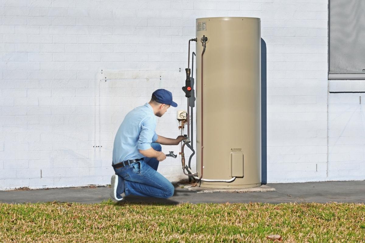 SP Jan25 Emergency Hot Water Replacement - Salmon Plumbing